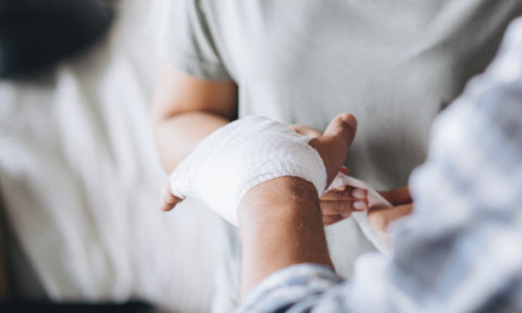 Les Pansements de la Main à Domicile - Centre Main Epaule Mediterranée